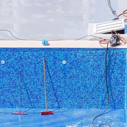 Pool Maintenance Leander, TX | Free Estimates | Riverway Pool Services